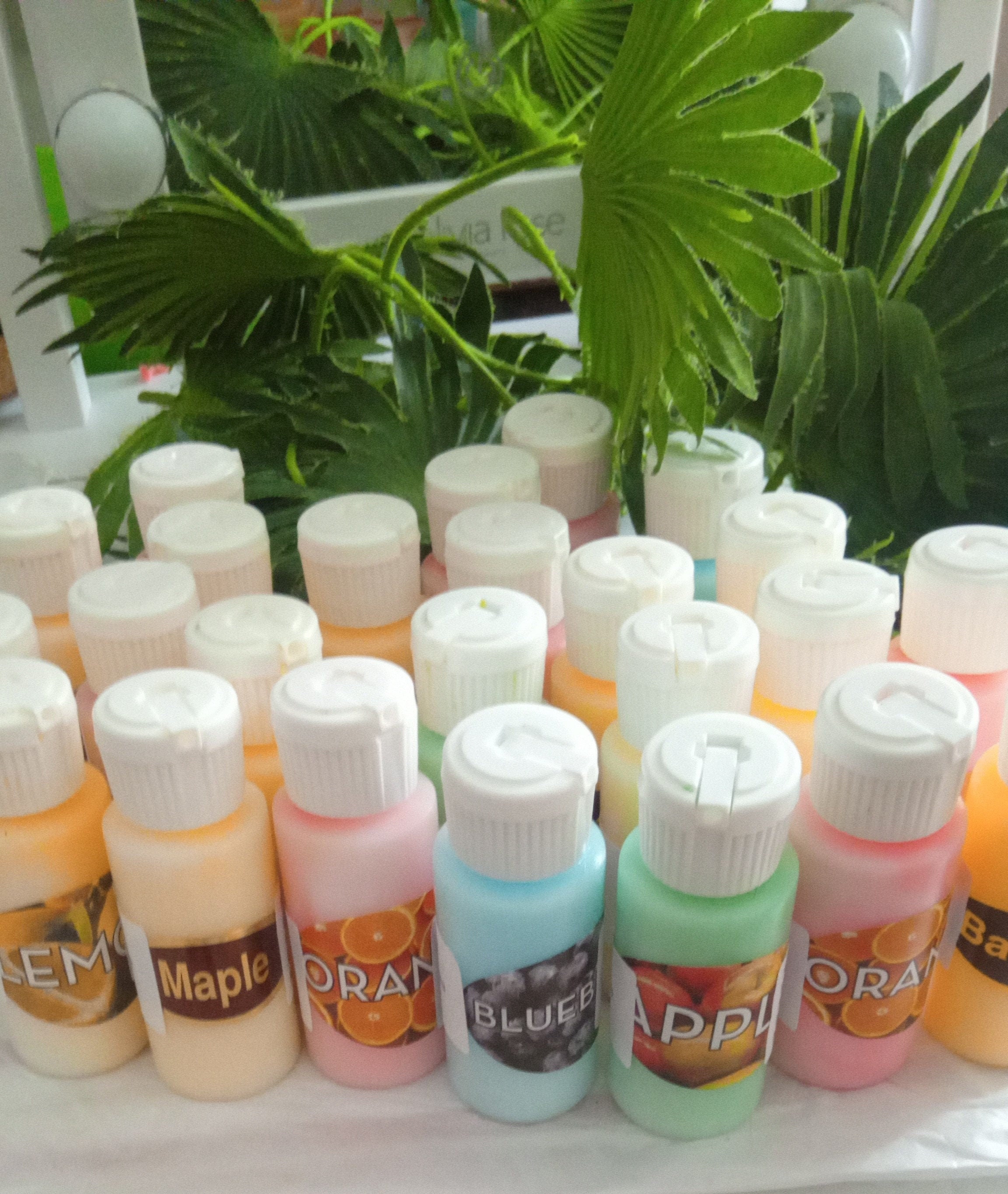 Sample Lotions. Set 25 on Luulla